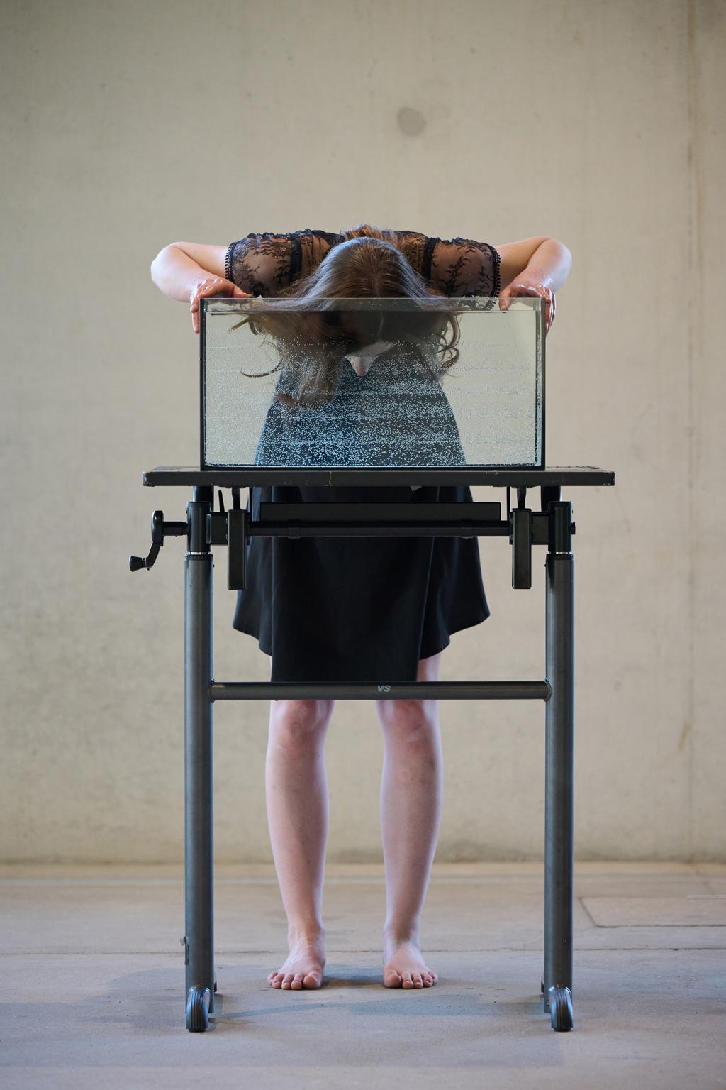 Unbedingt vormerken: Folkwang Studierende des Marina Abramovic(*) Free ...